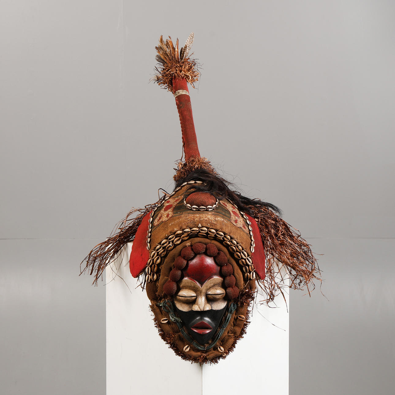 A DAN HEADDRESS, IVORY COAST/COTE D'IVOIRE. Ethnographica - African ...