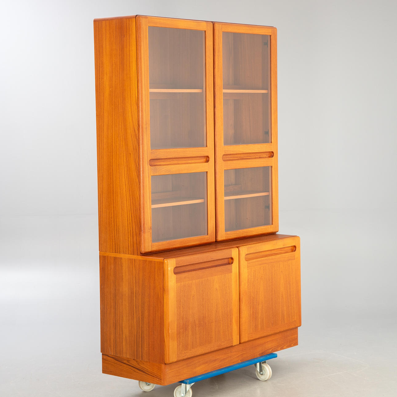 Teak wood display case/top display cabinet, Denmark. Furniture ...