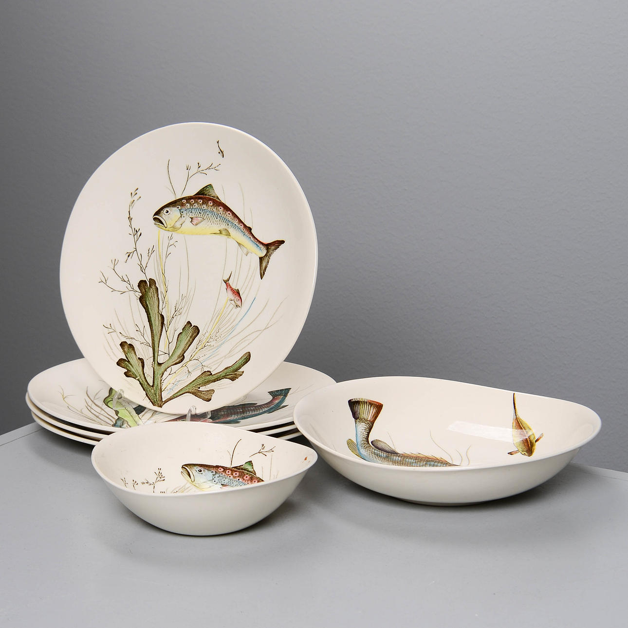 JOHNSON BROS, a set of six “Fish” bowls & plates, England, second part ...