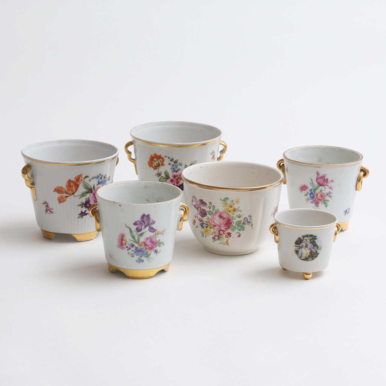 OUTER LINING, Rococo style, 6 pieces of porcelain, etc. Freiberger and ...