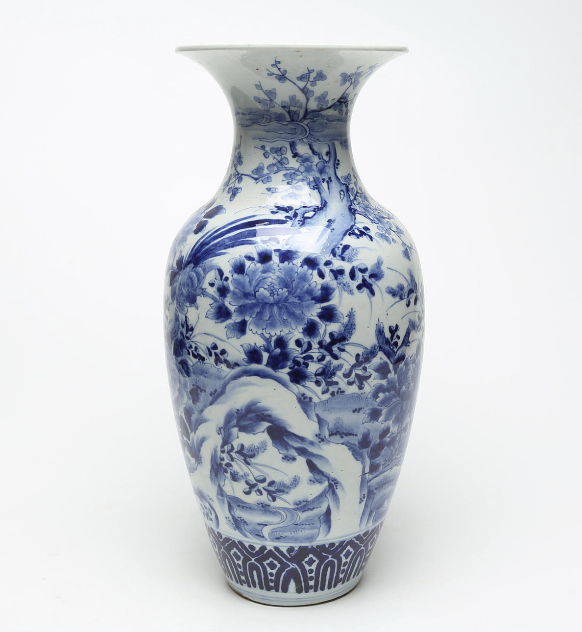 A Chinese porcelain floor vase, probably 19th century. Asiatica ...
