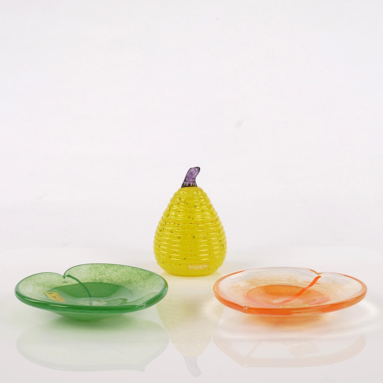 GUNNEL SAHLIN. Zitrone und Untertasse, 3 Stück, Glas, Kosta Boda ...