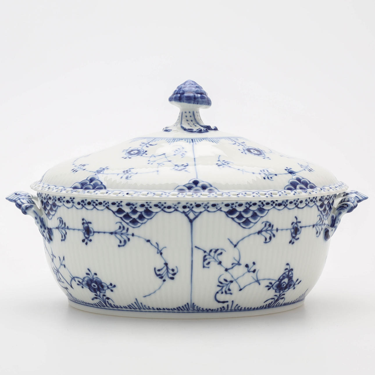 TERRIN, porslin, "Musselmalet helblond", modell 1109, Royal Copenhagen ...