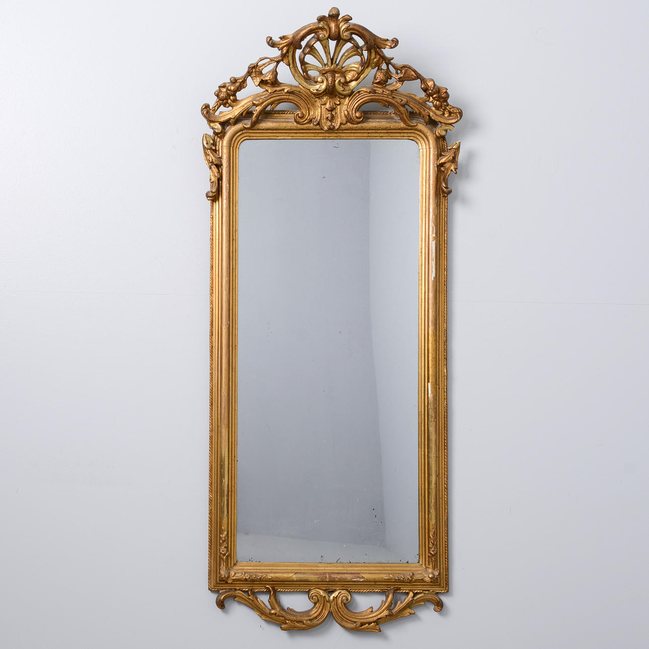 A 19th century neo-rococo mirror. Mirrors - Auctionet