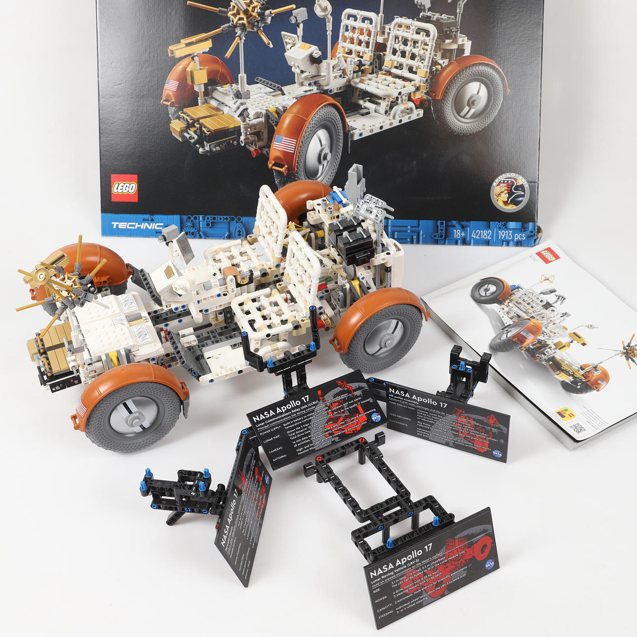 LEGO. Nasa Apollo lunar, roving vechile, LRV, 42182. Leksaker ...