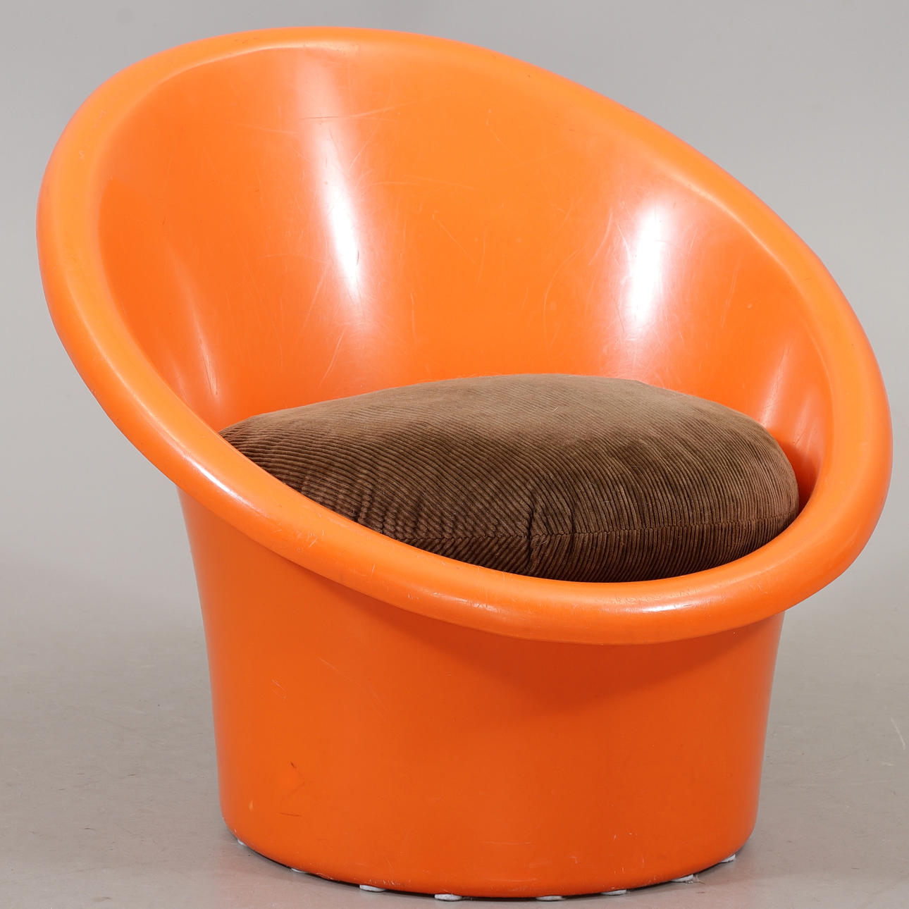 OLLE GJERLÖV & TORBEN LIND. Armchair, “Scoop”, plastic, Ikea, 1974 ...