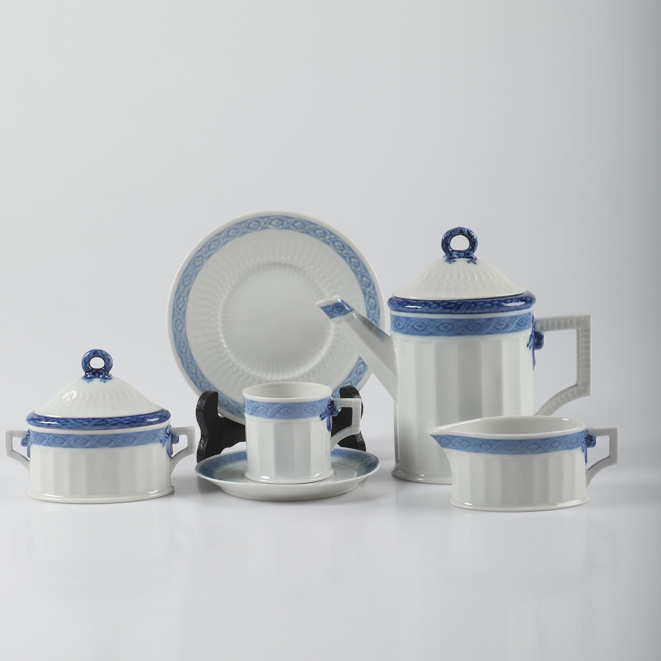 A 41-piece coffee set, “Fan”, Royal Copenhagen. Ceramics & Porcelain ...