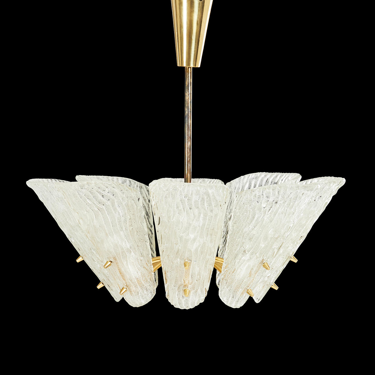 CEILING LAMP, frame in yellow metal, cups in textured glass, 8 light points, 20th century ...