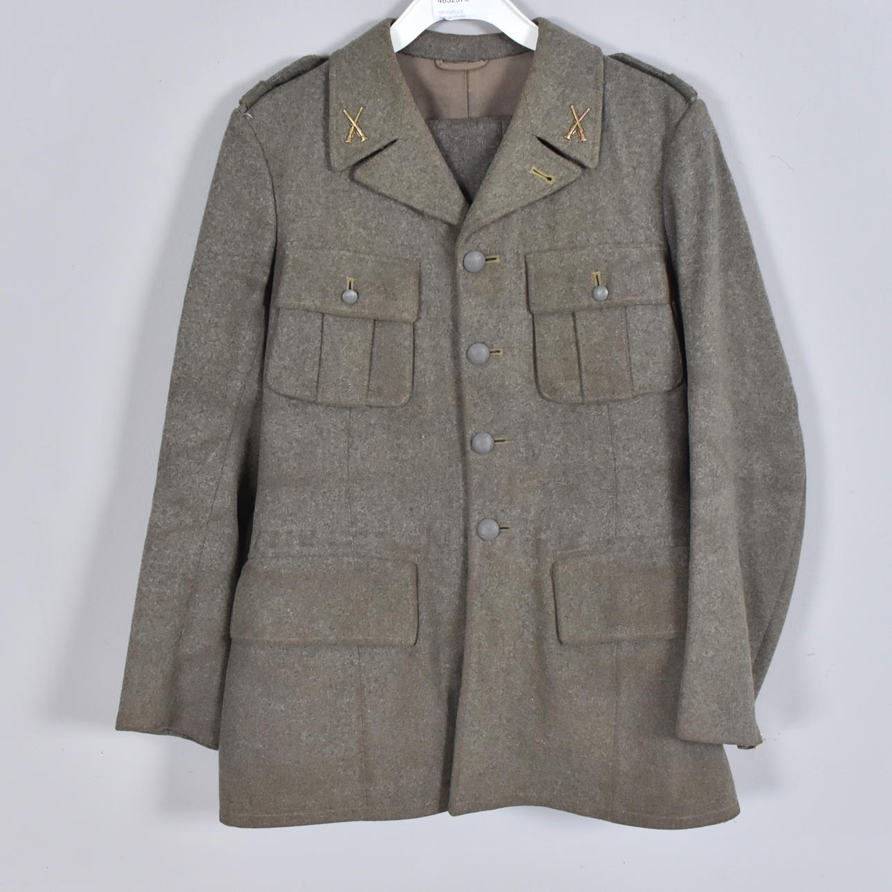 VAPENROCK, Sverige Modell 1939, daterad 1943, Infanteri. Vapen ...