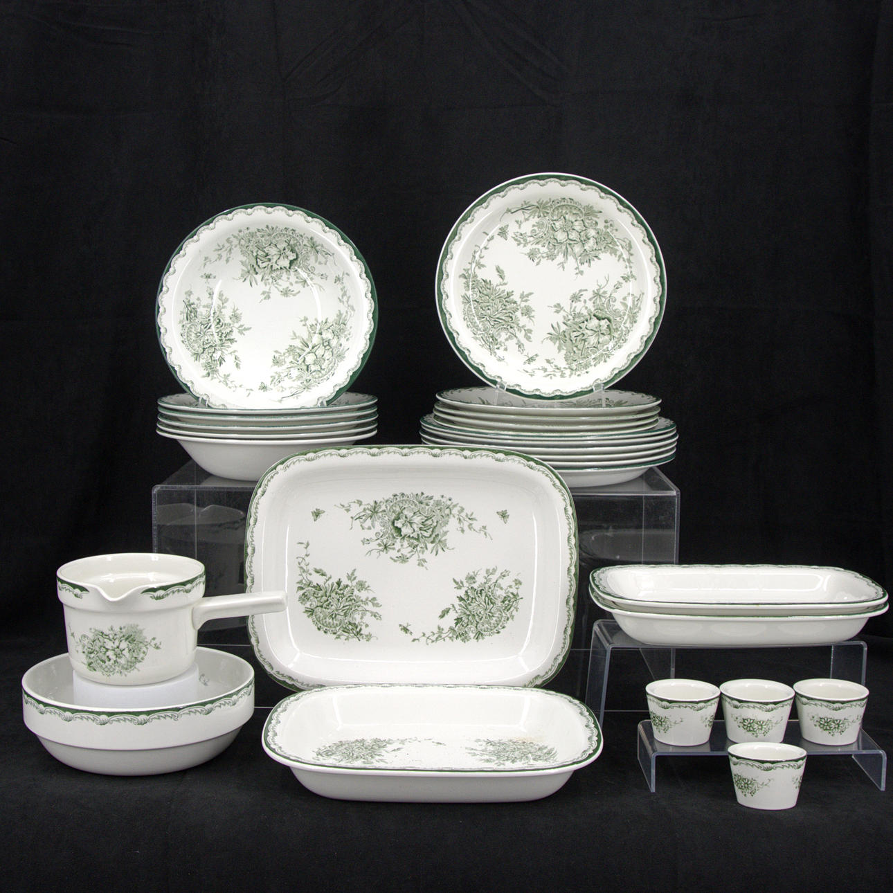 SERVISDELAR, 27 delar, "Gröna Anna", porslin, Rörstrand, olika ...