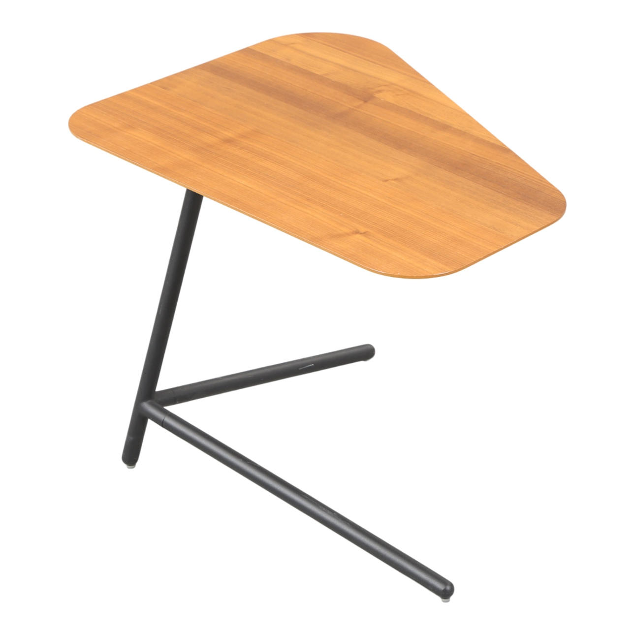 BOCONCEPT. Walnut and lacquered metal side table. Furniture - Coffee Tables - Auctionet