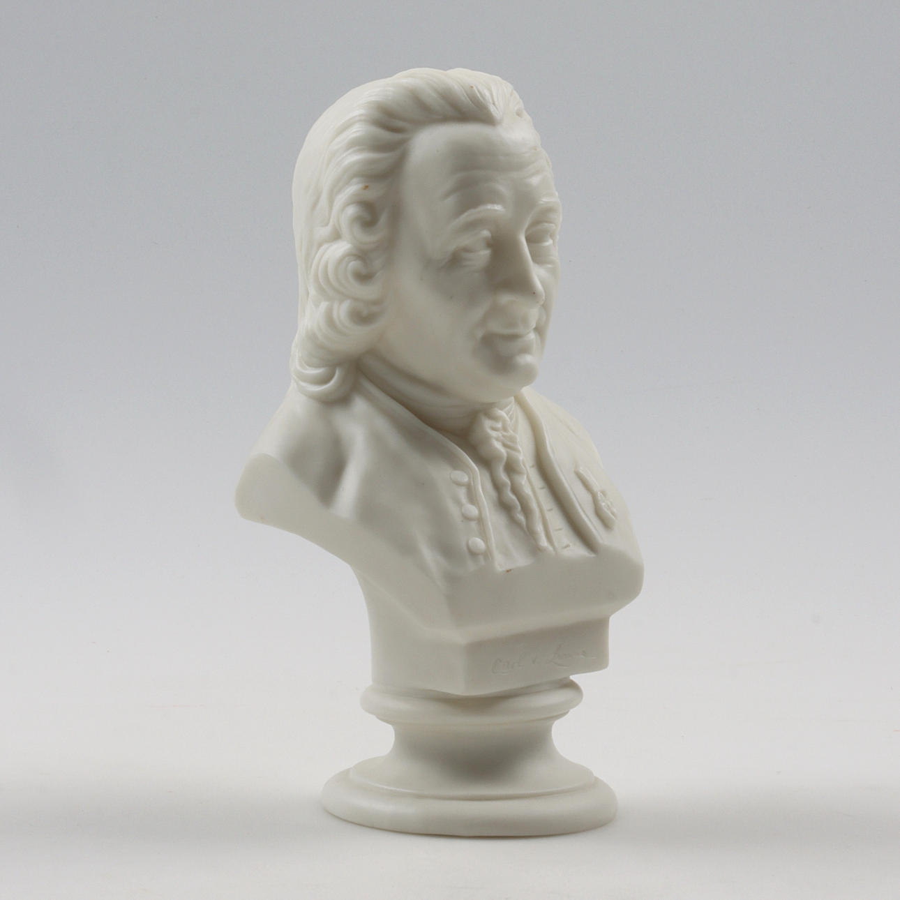 Byst, Carl von Linné, parian, Gustavsberg. Keramik & Porslin ...