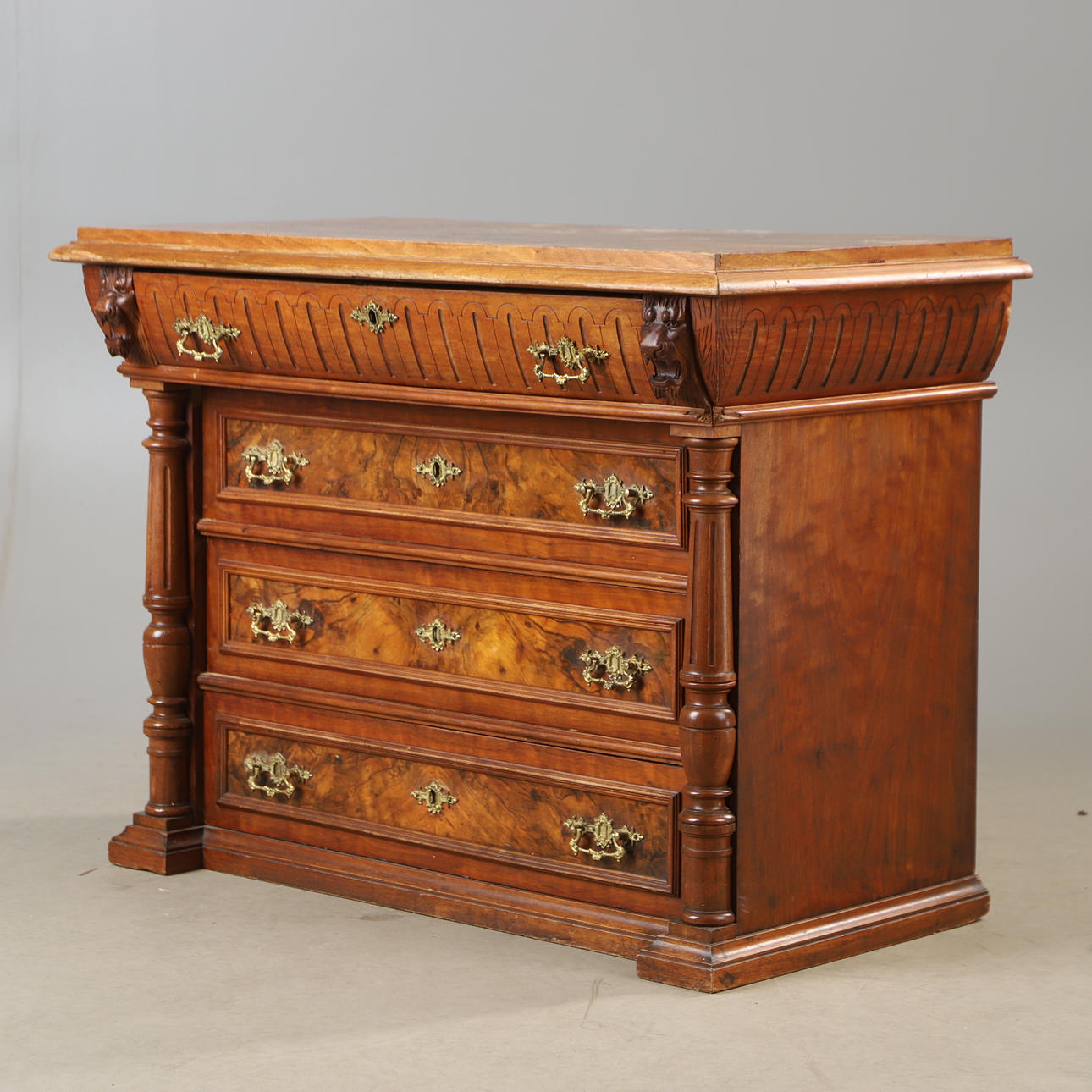 Chest of drawers, walnut and mahogany, Neo-Renaissance. Furniture ...