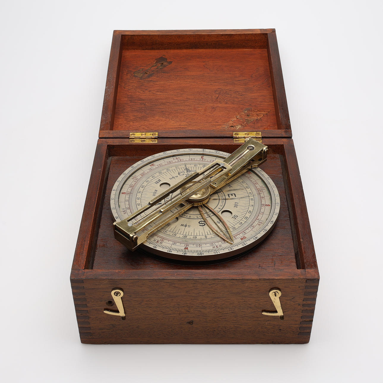 DEFLEKTIONSINSTRUMENT FÖR STATIVBRUK I ETUIE/COMPASS CORRECTOR FOR ...