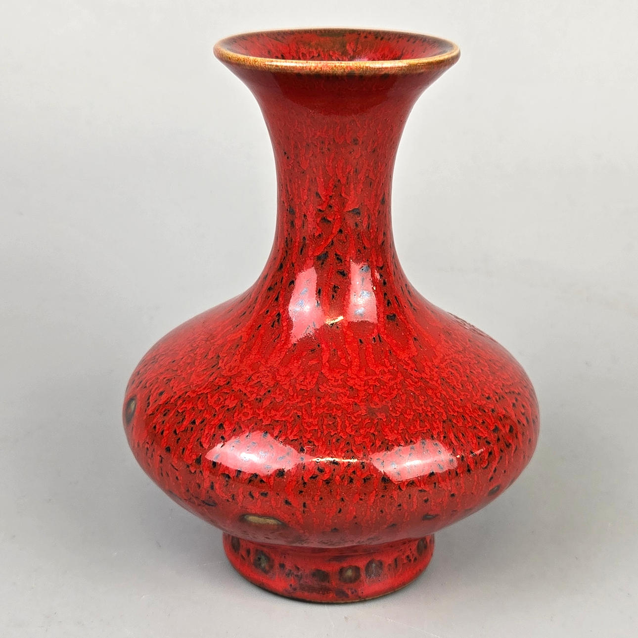 CHINESE RED SPLASH GLAZED PORCELAIN VASE. Asiatica - Ceramics ...