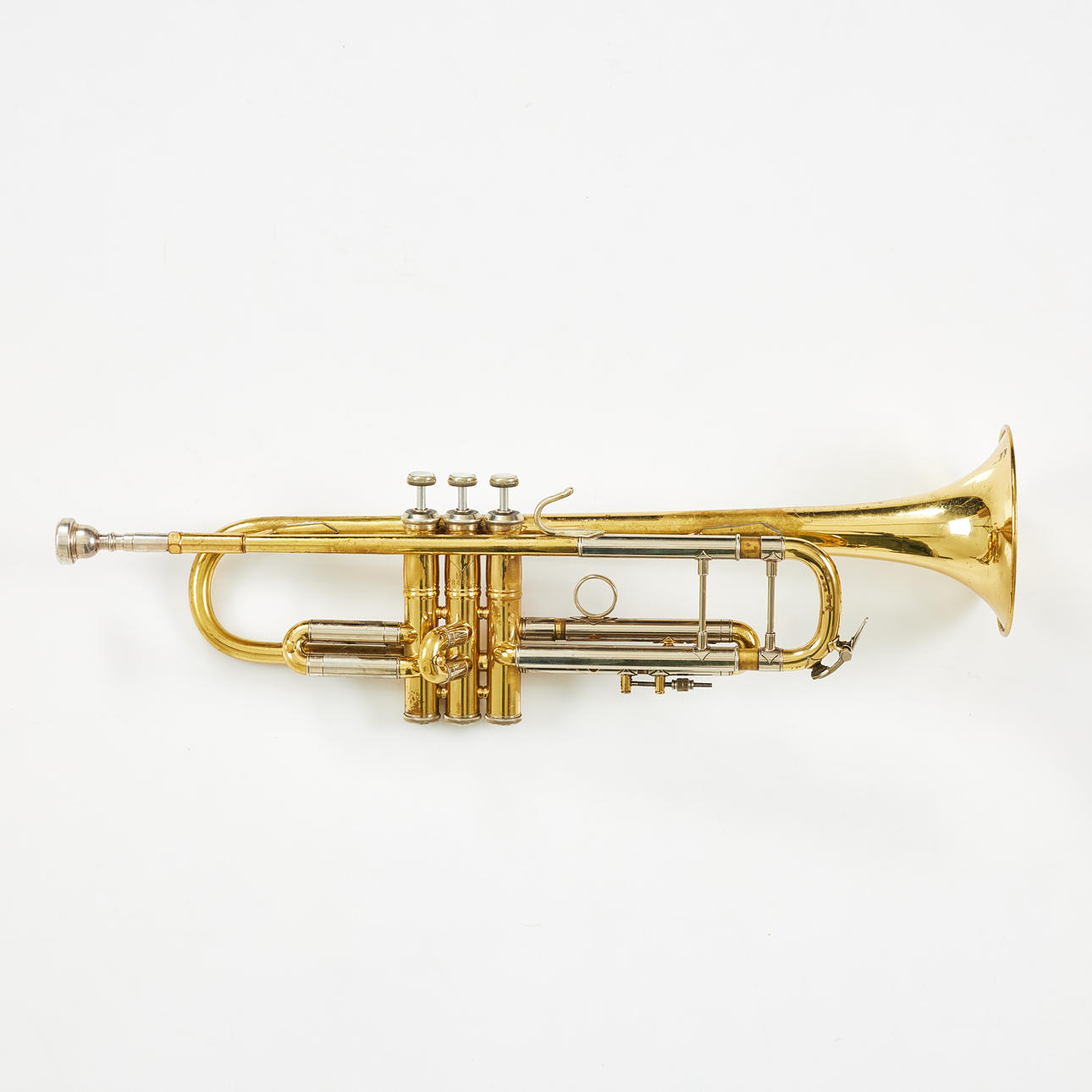 TRUMPETS. Vincent Bach Stradivarius 37, lacquered brass, serial number ...