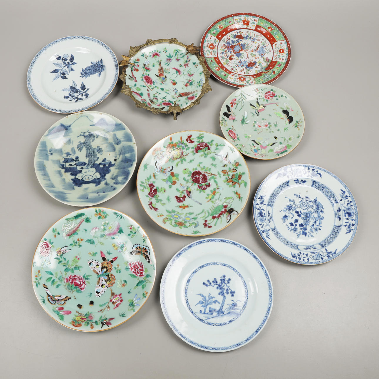 A set of 9 Chinese porcelain plates, 1800/20th century. Asiatica ...