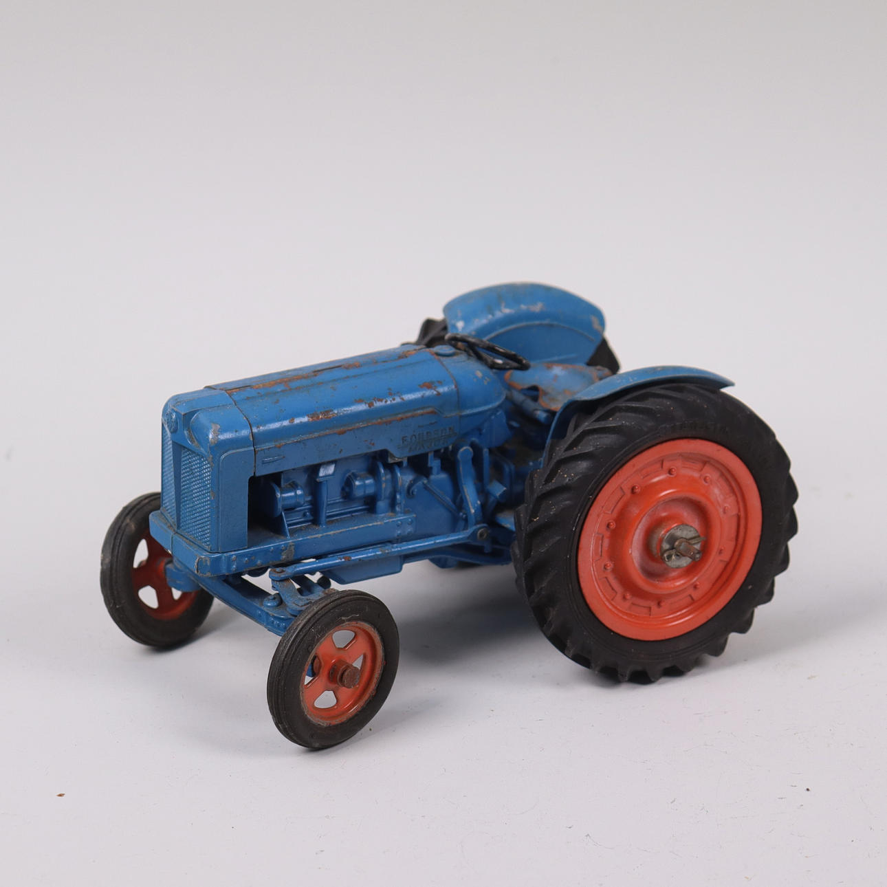 TRACTOR, Fordson Major, Chad Valley Co, England. Toys - Model cars ...