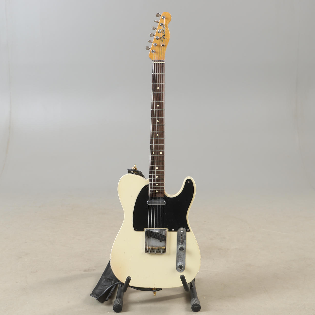 ELECTRIC GUITAR, Fender, Telecaster. Collectables - Musical instruments ...