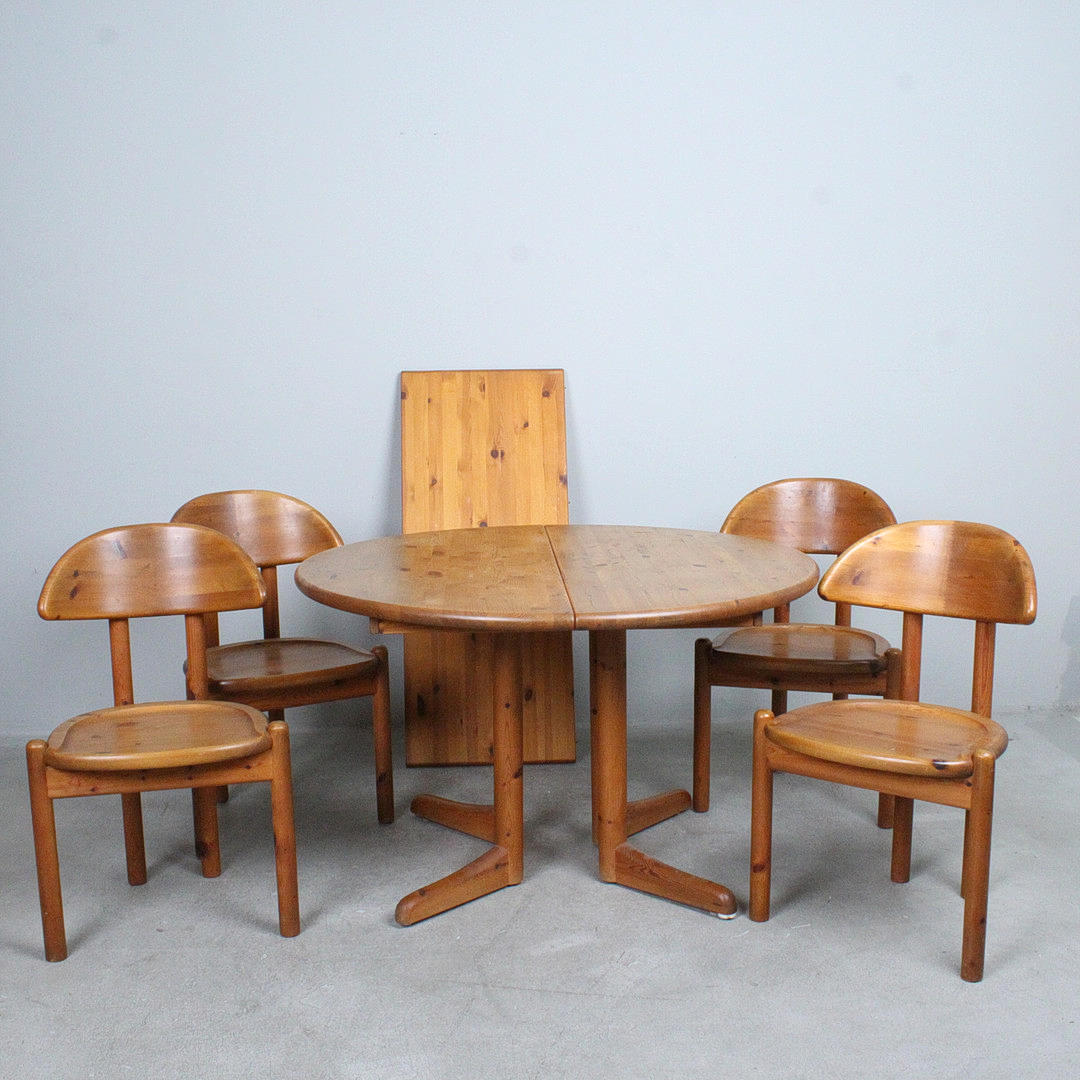 VAMDRUP STOLEFABRIK. Dining table and 4 chairs, pinewood, 1970s ...