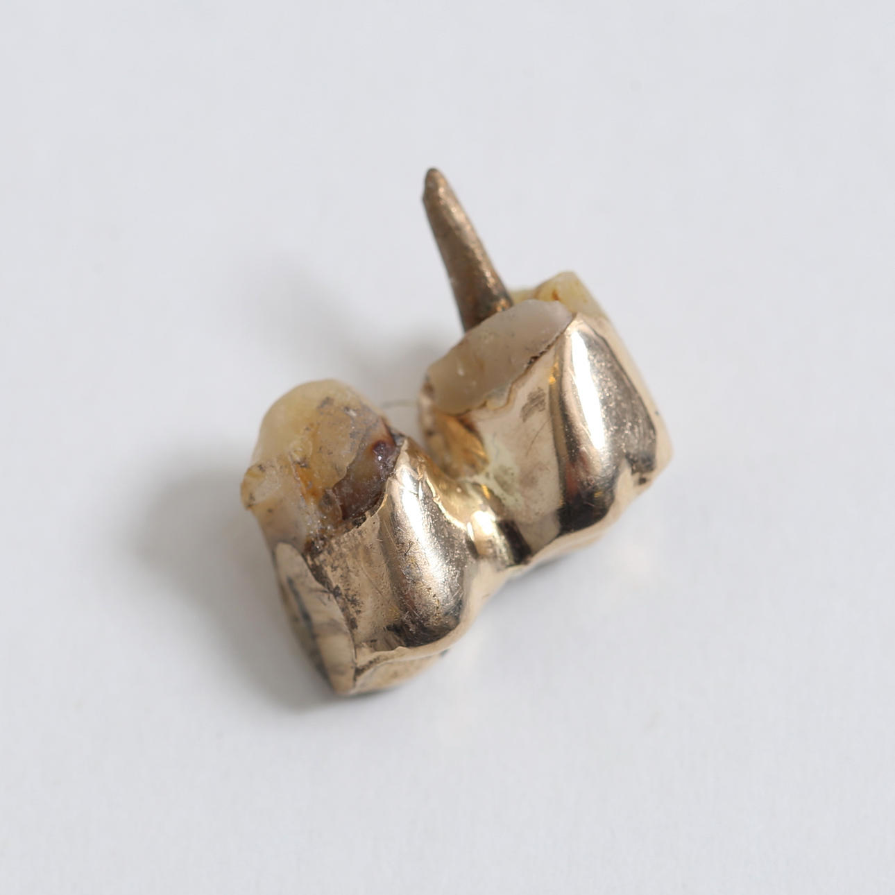 TOOTH GOLD, 7,36 grams. Jewellery & Gemstones - Other - Auctionet
