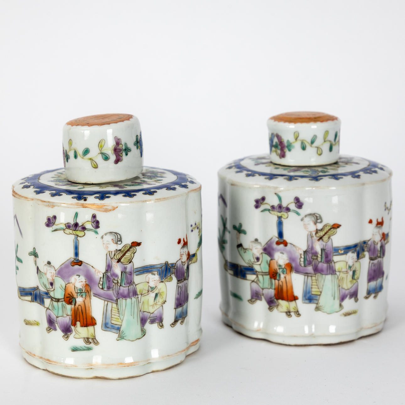 Pair of tea tins, China, Tongzhi brand, 19th Jh. (2). Asiatica ...