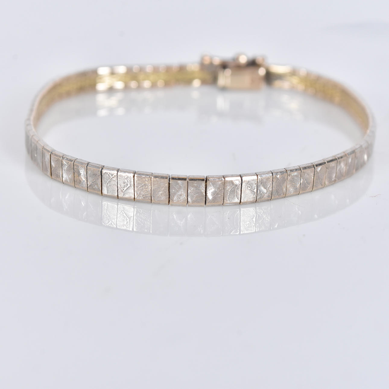 BRACELET, 18 karat white gold. Jewellery & Gemstones - Bracelets ...