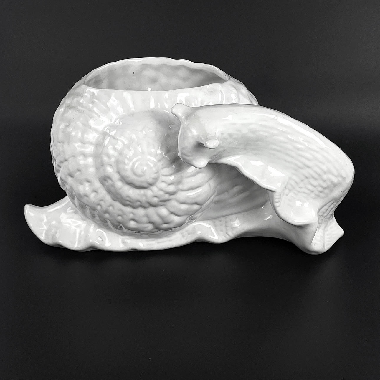 OUTER LINING. A ceramic snail, second half of the 20th century ...