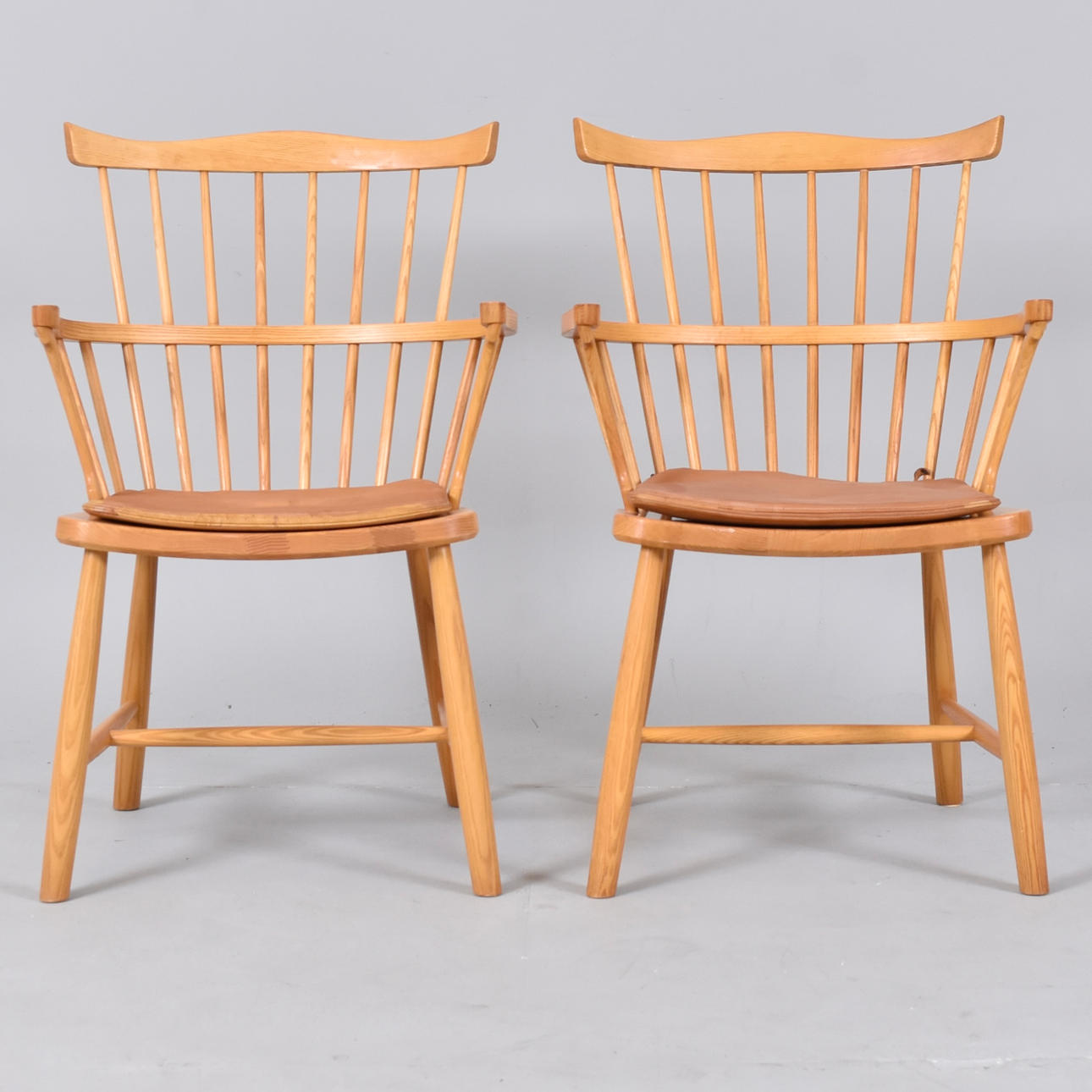 BØRGE MOGENSEN. Windsor chairs 2 pcs, model 3250, Fredericia Furniture ...