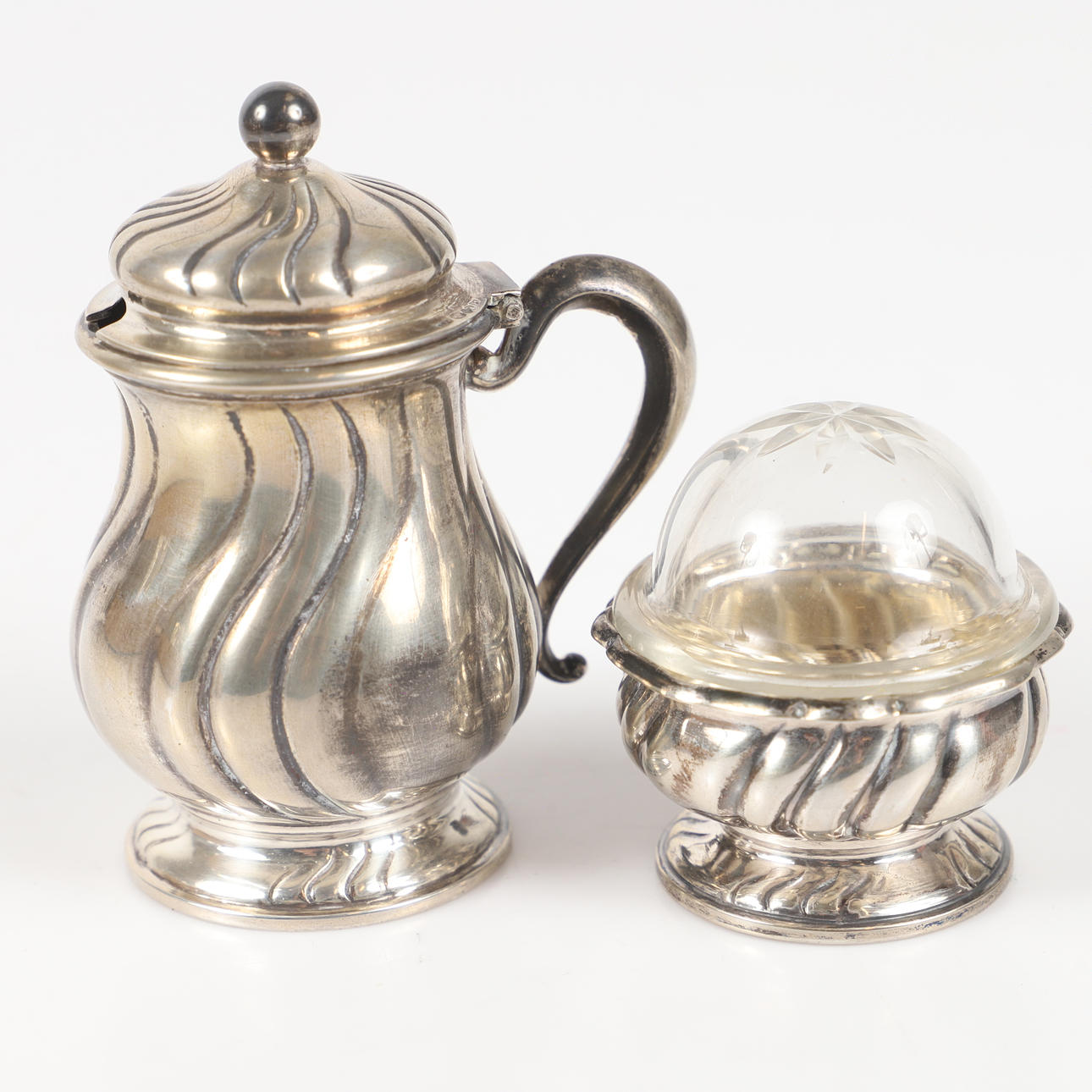 SALT JAR AND MUSTARD JAR, silver with glass inserts, G F Hallen branch ...