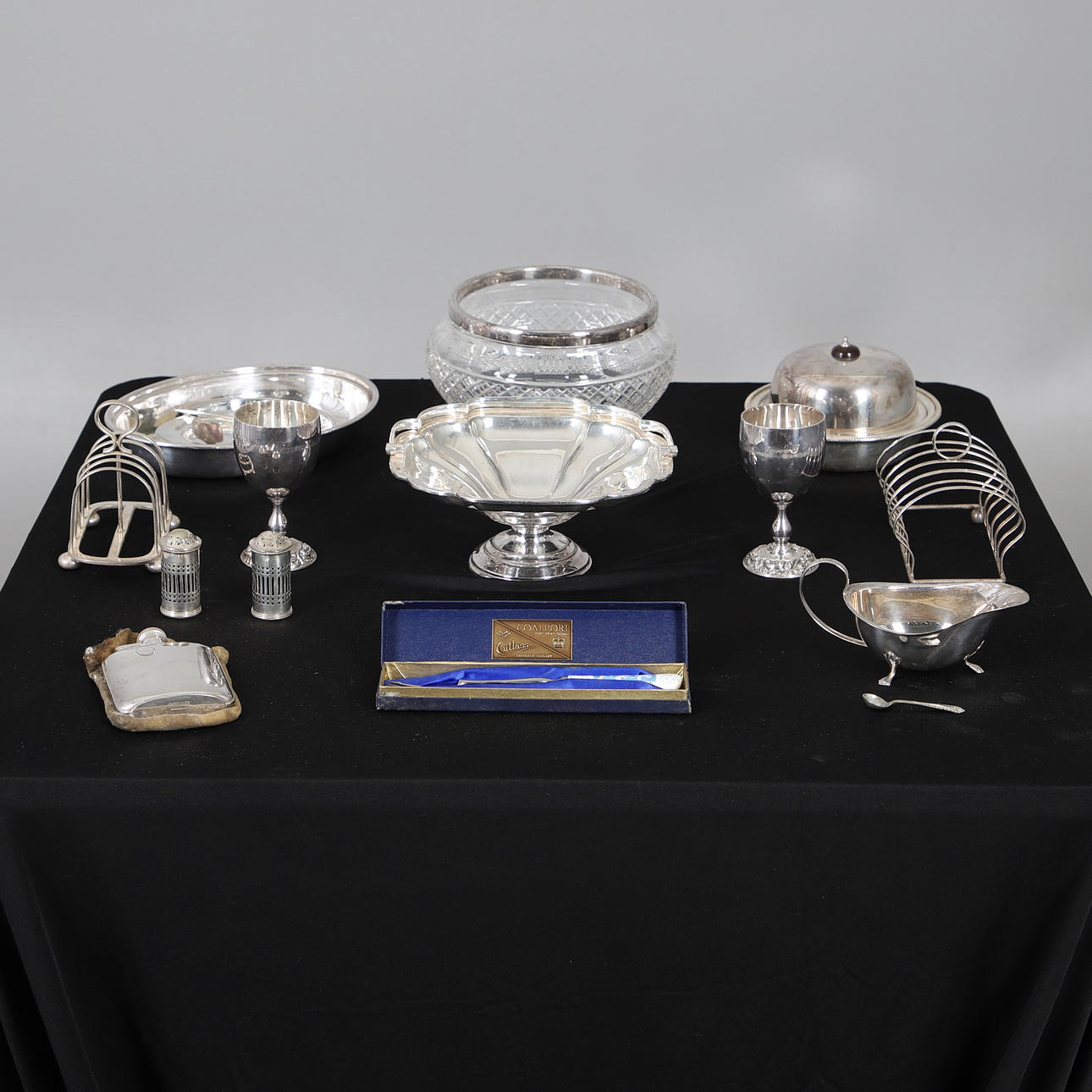 A COLLECTION OF SILVER PLATD ITEMS. Silver & Metals - Silver plated ...
