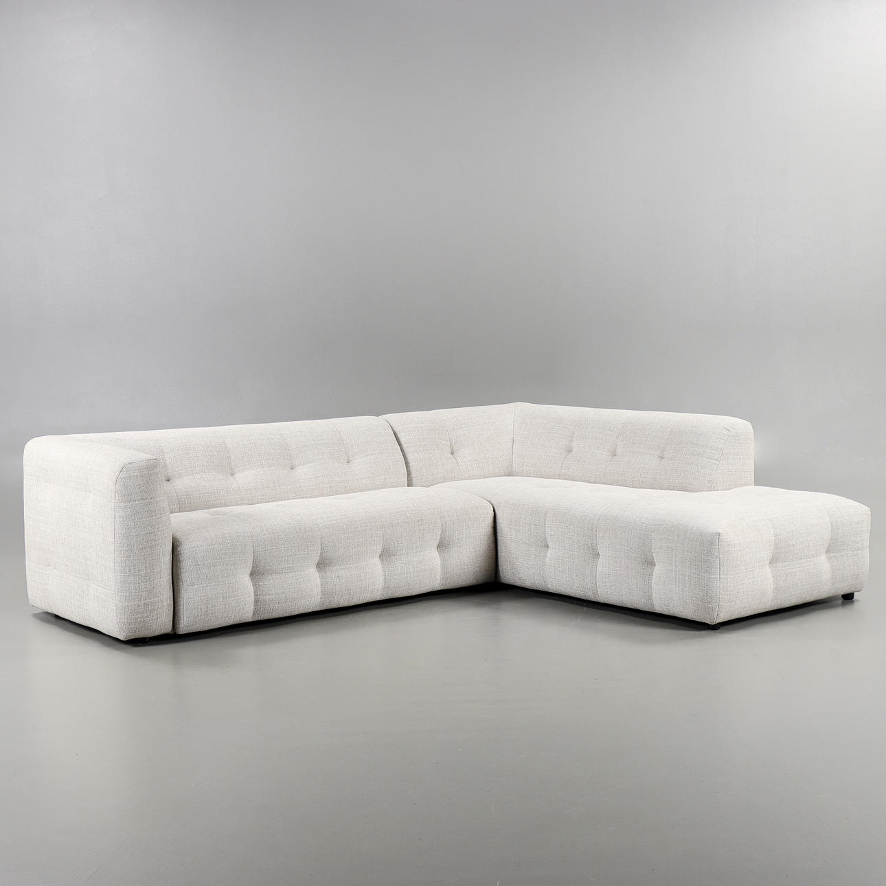SOFFA Bella 3-sits med divan, Mio. Möbler - Soffbord - Auctionet