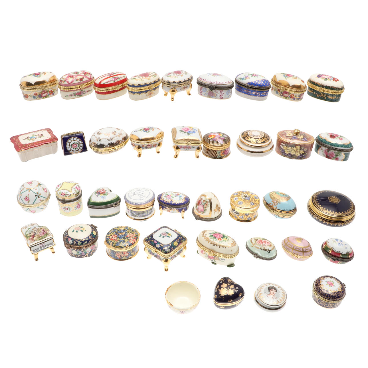A LARGE QUANTITY OF BONE CHINA TRINKET BOXES. Ceramics & Porcelain ...
