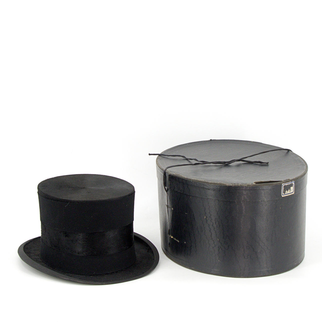 HIGH HAT in box, estimated size 58, Mode de Paris, Liliedahls, Eslöv ...