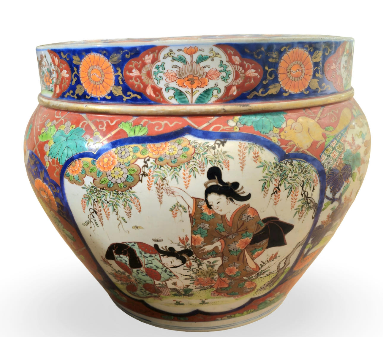 Oriental garden fish tank in Japanese Imari porcelain. Ceramics ...