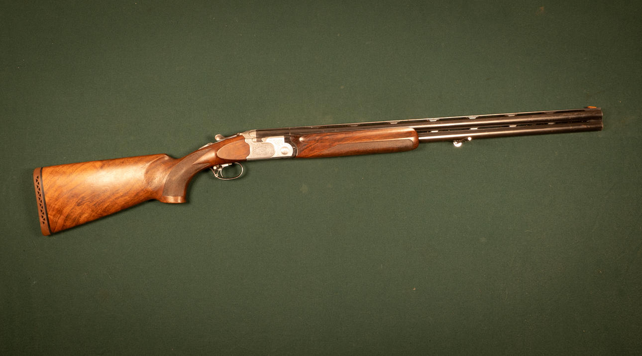 Beretta model 682L Caliber 12. Additional No. E88145B. Licence weapons ...
