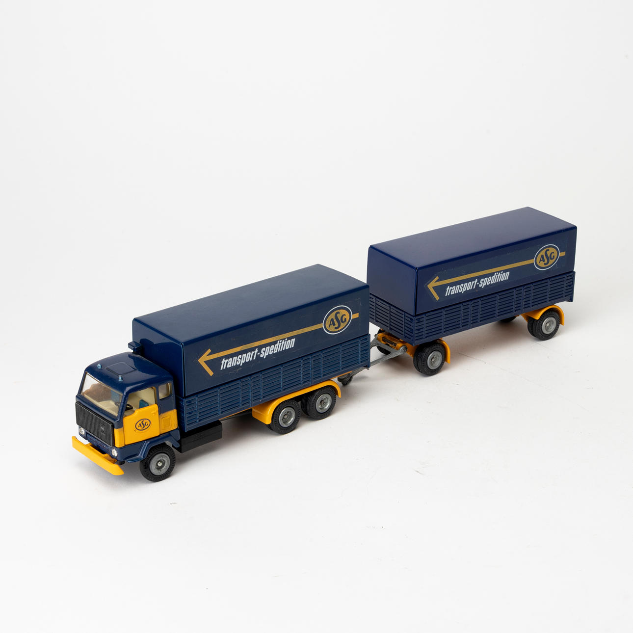 TEKNO VOLVO lastbil med trailer, ASG, Holland. Leksaker - Modellbilar ...