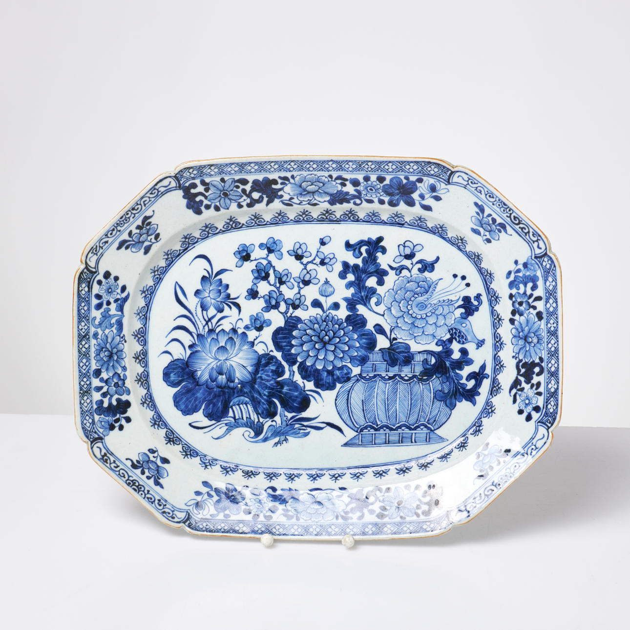 ROASTING DISH, China, Qianlong, decor of peonies in underglaze blue ...