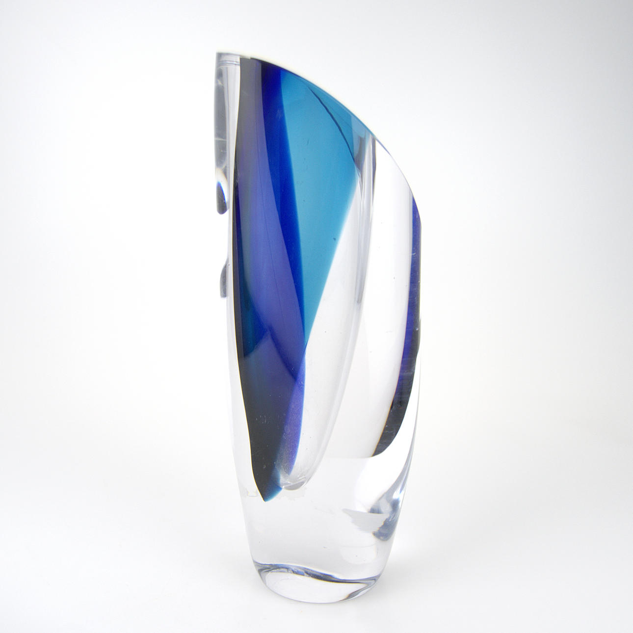 GÖRAN WÄRFF. A glass vase, “Seaside”, labelled, Kosta Boda. Glass - Art ...