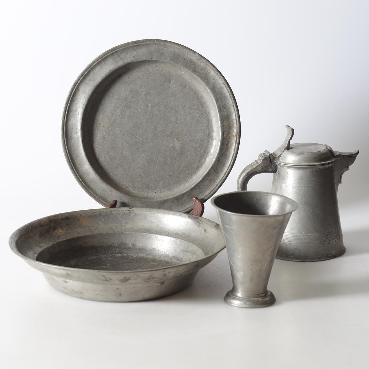 A 4-dlr 1700/19th century pewter object. Silver & Metals - Pewter ...