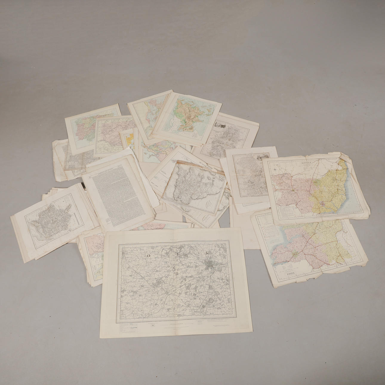 A COLLECTION OF 19TH AND 20TH CENTURY LOOSE MAPS (QTY). Books, Maps ...