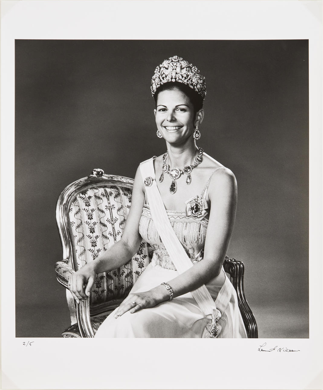 LENNART NILSSON. Portrait - Queen Silvia - from the official portrait ...