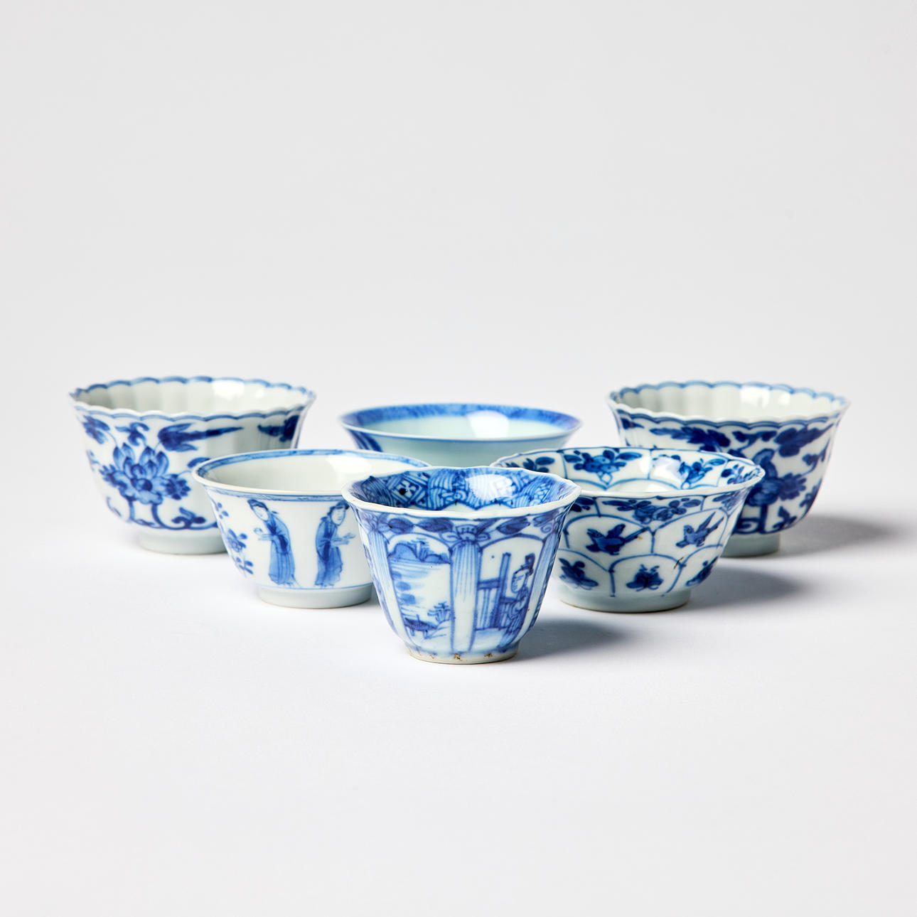 A Set of Six Chinese Blue and White Cups. Asiatika - Keramik & Porslin ...
