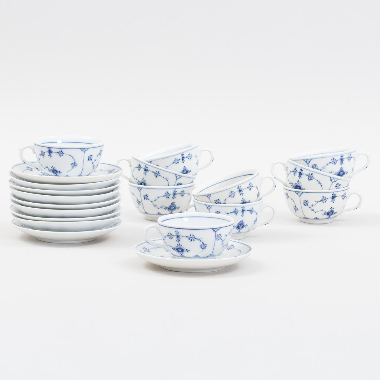 Royal Copenhagen Musselmalet Riflet, chokolade kopper med underkopper ...