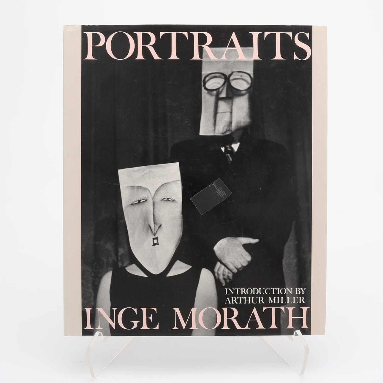 FOTO. DEN ÖSTERRIKISKE FOTOGRAFEN INGE MORATHS "PORTRAITS" I FÖRSTA ...