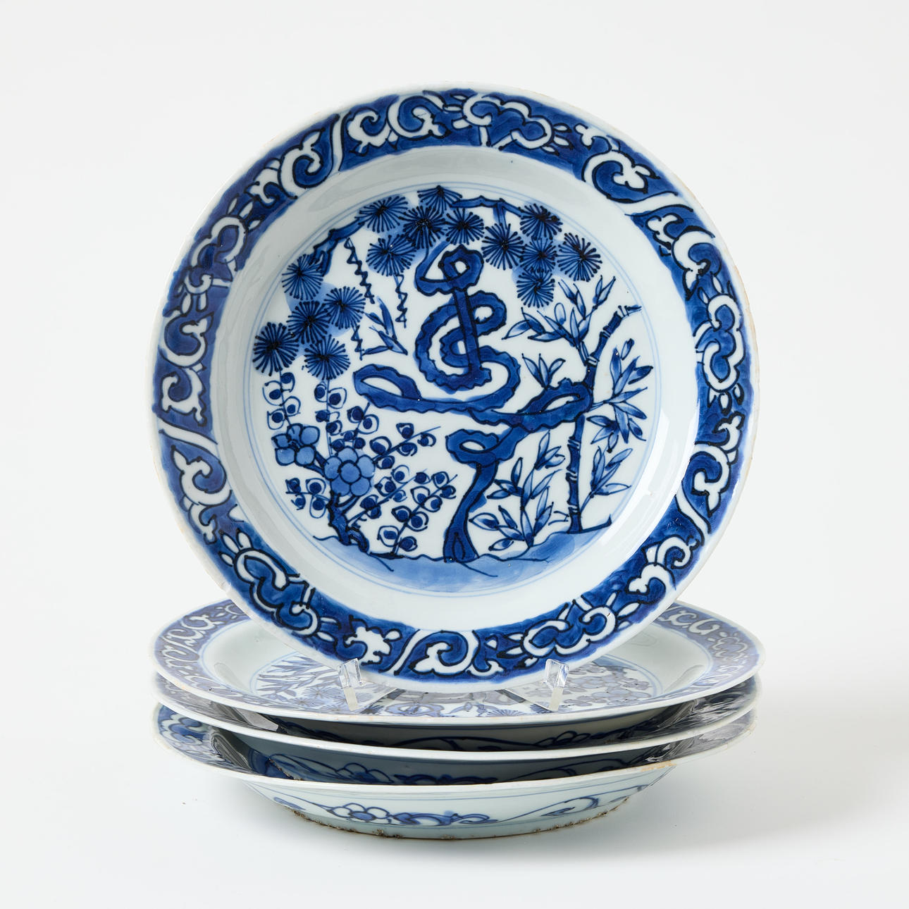 A Set of Four Chinese Blue and White Dishes. Asiatika - Keramik ...
