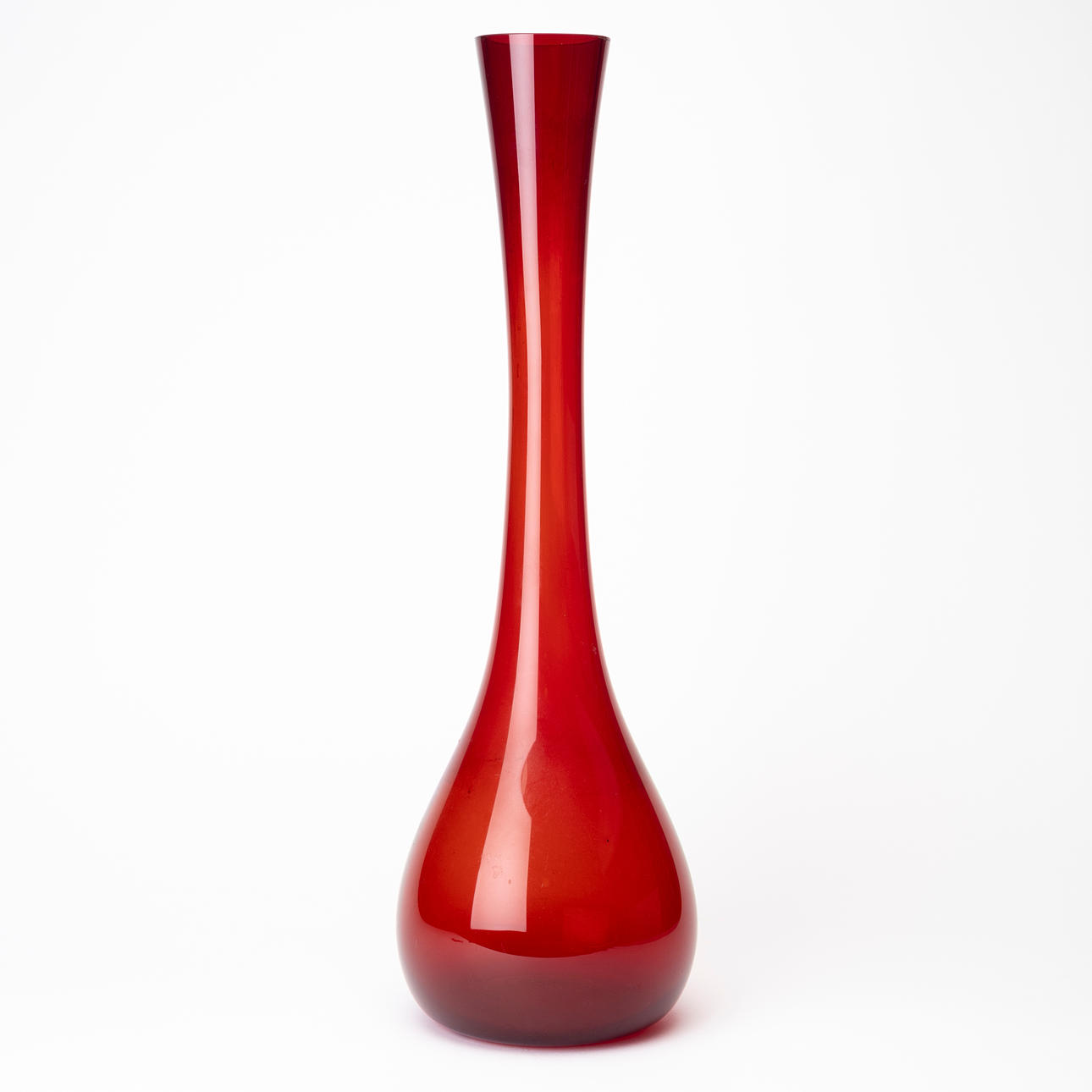 ARTHUR PERCY. Vase, red-tinted glass, Gullaskruf, 1950s. Glass ...