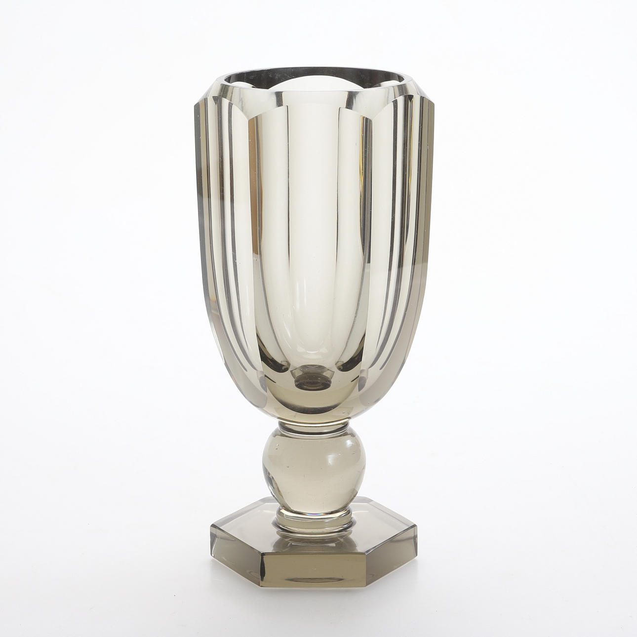 ELIS BERGH. Vase, Glas, Kosta signiert. Glasobjekte - Glaskunst - Auctionet