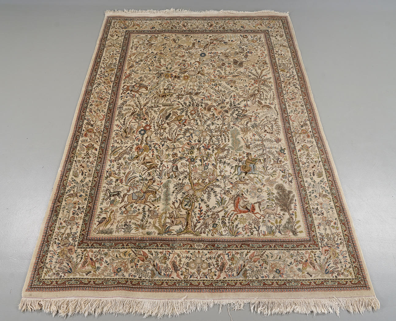 MATTA Persisk, figural, 290x200 cm. Mattor & Textil - Persiska Mattor ...