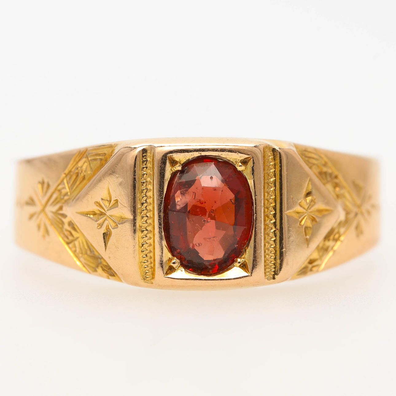RING, 18 k guld, granat, tidigt 1900-tal. Smycken & Ädelstenar - Ringar ...